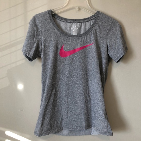Nike | Tops | Nike Grey Short Sleeve Pink Checkmark S | Poshmark